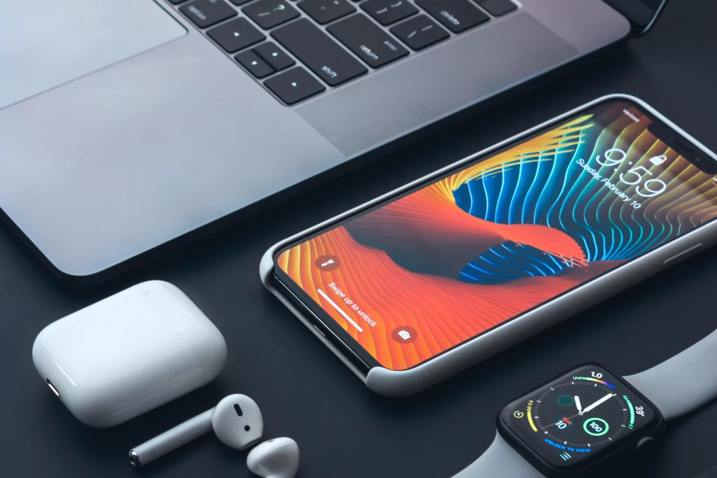 Gadgets on the Go: Top Tech for Business Travelers - Gadgets